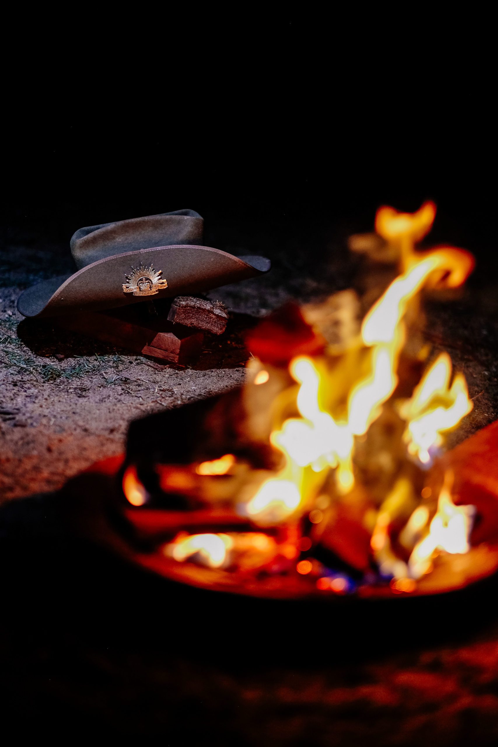 Anzac Dawn Service » Lakeside Camping
